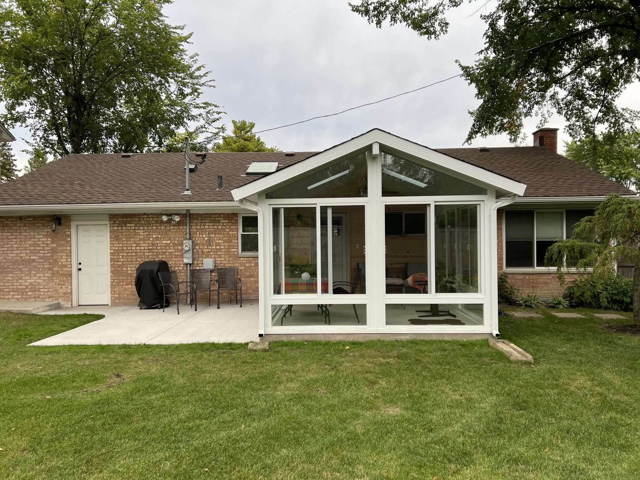 Northbrook, IL Three Season Sunroom 2022 | Veteran Owned Local Contractor